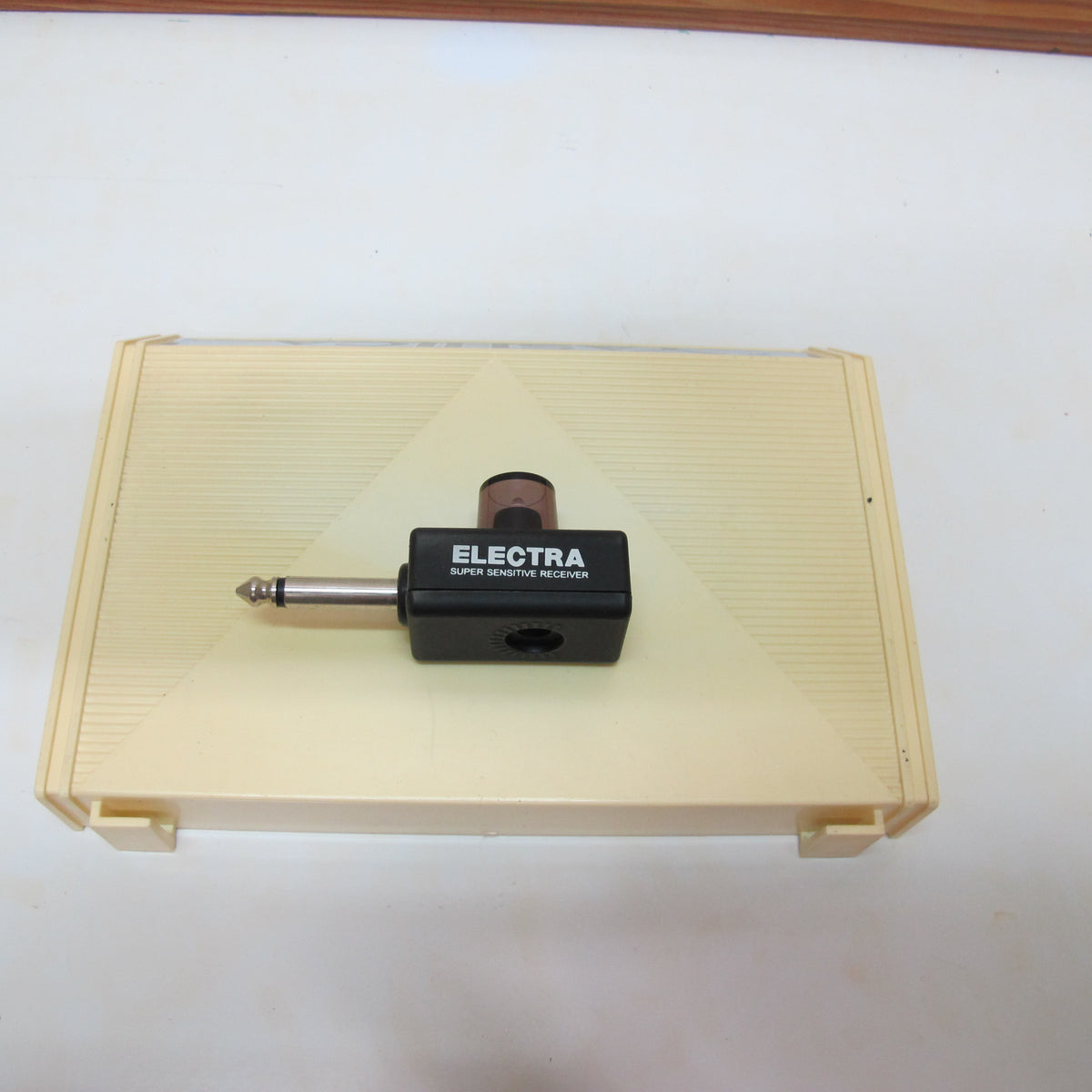Electra Super Sensitive Receiver – International Camera Repair